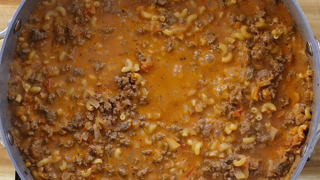 Cheesy Beef & Elbow Pasta: Homemade Hamburger Helper | Lola Jay Yum!